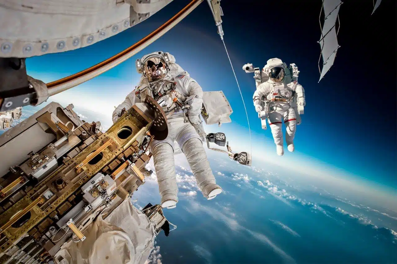 AEROSPACETechReview.com features HyperX Logic World's Most Advanced ...